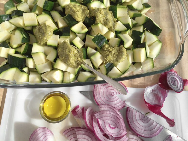 Recette Courgettes au pesto - Magazine Omnicuiseur