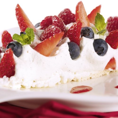 Recette Pavlova aux fruits rouges - Magazine Omnicuiseur